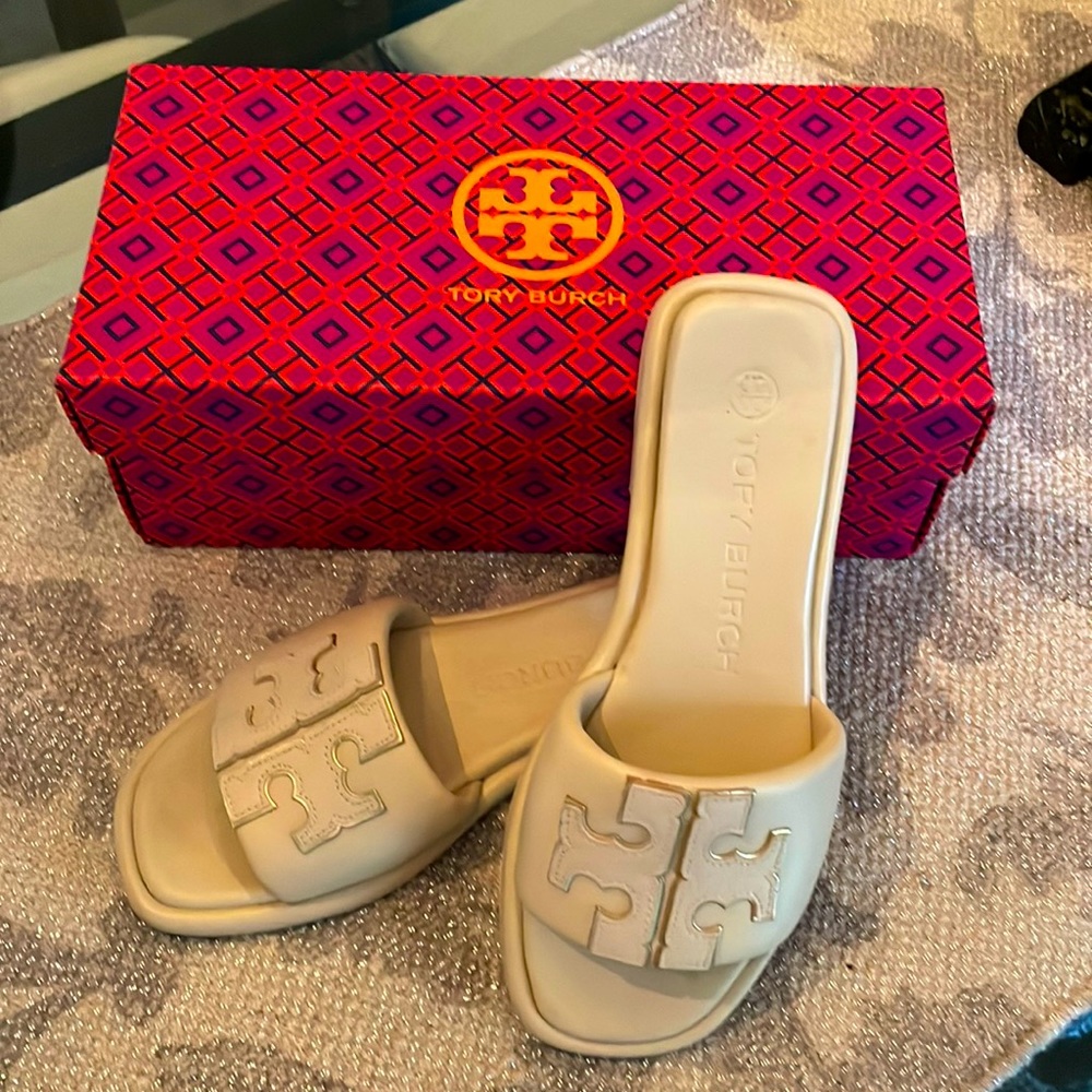 Tory Burch Slide. Worn Partial Season. Cream With Gol… - Gem